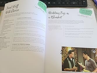 Friends: The Official Cookbook: Yee, Amanda: 9781683839620: Amazon.com ...
