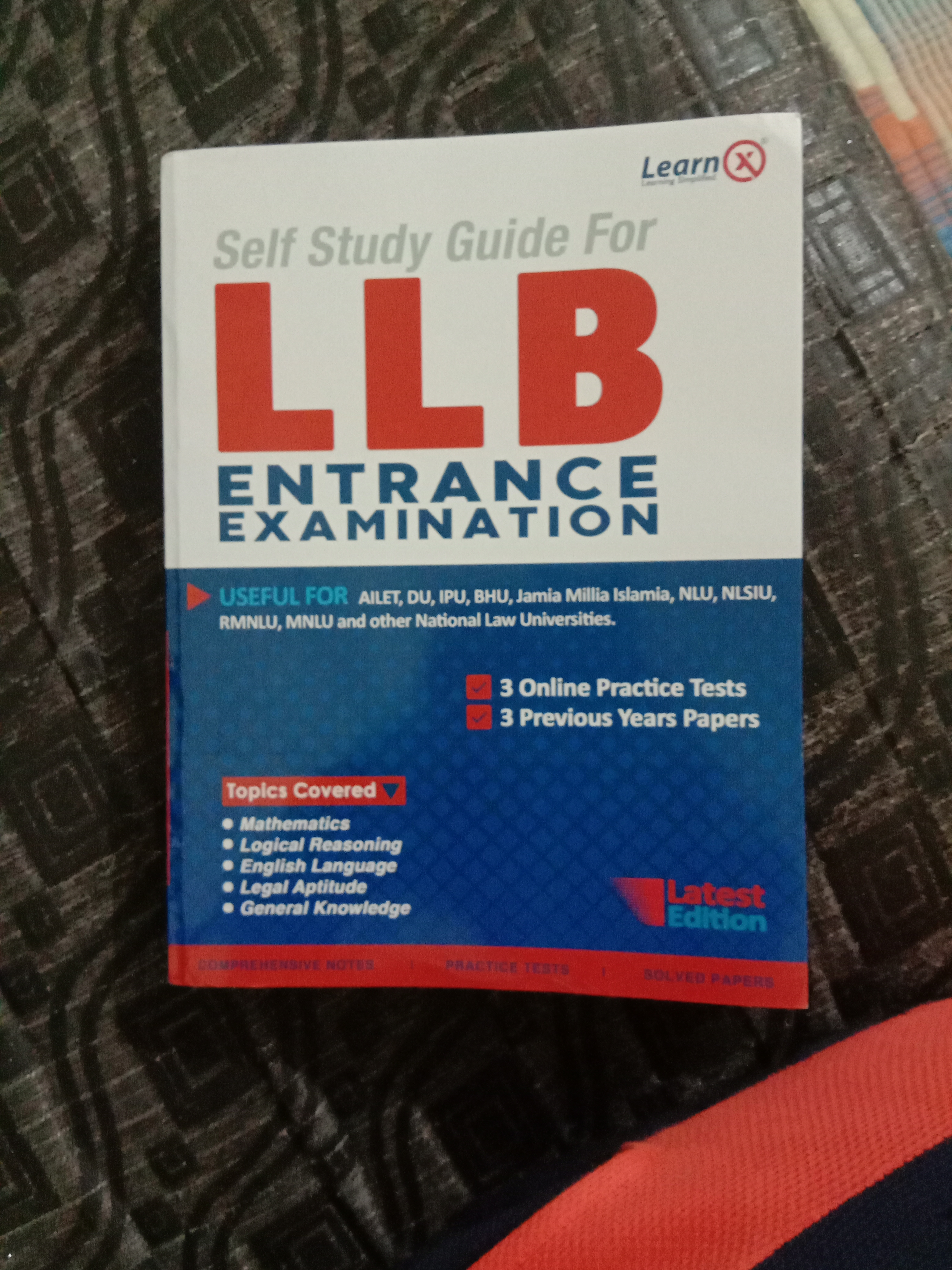 LLB Entrance Exam Guide : LearnX: Amazon.in: Books
