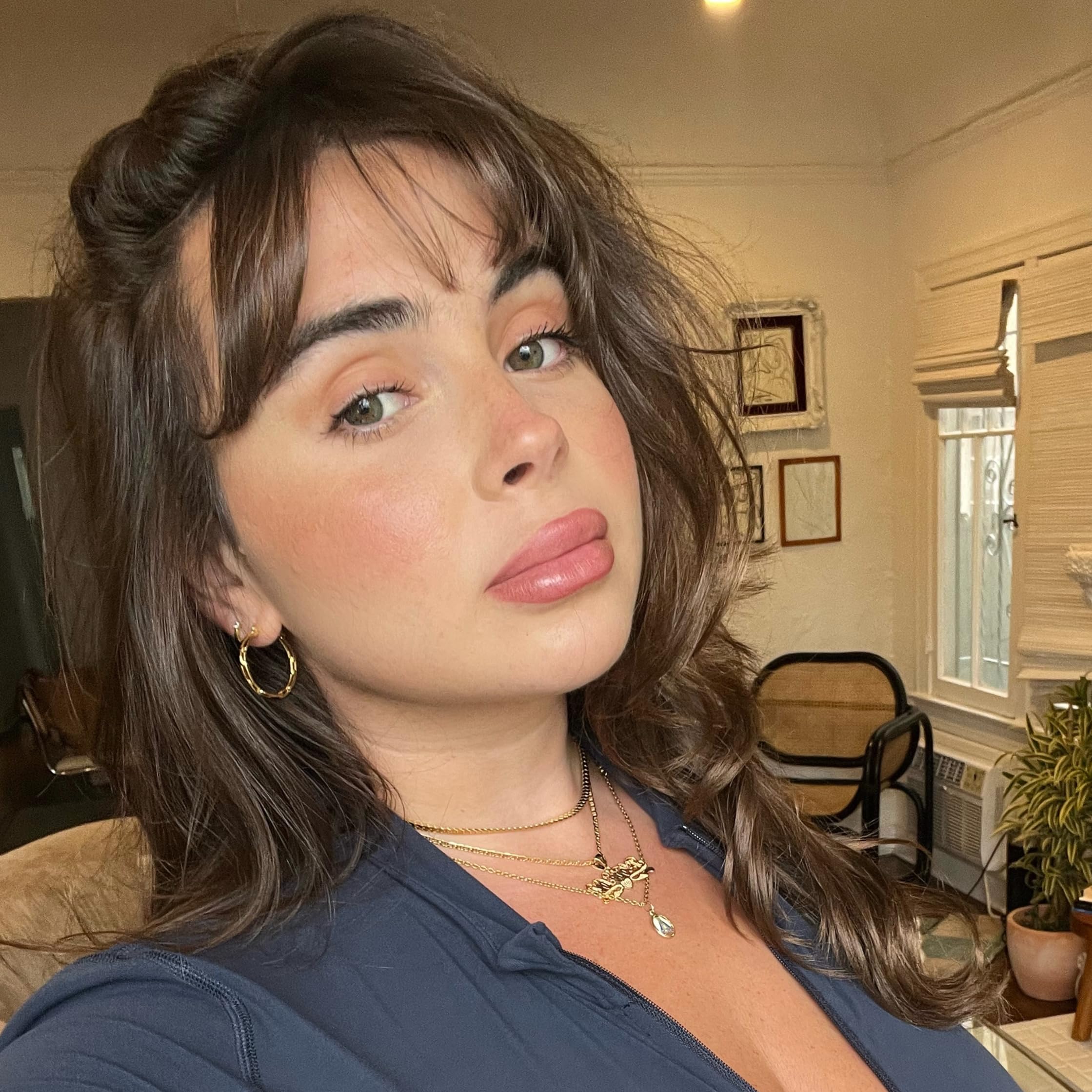 Mila Santos's Instagram, Twitter & Facebook on IDCrawl