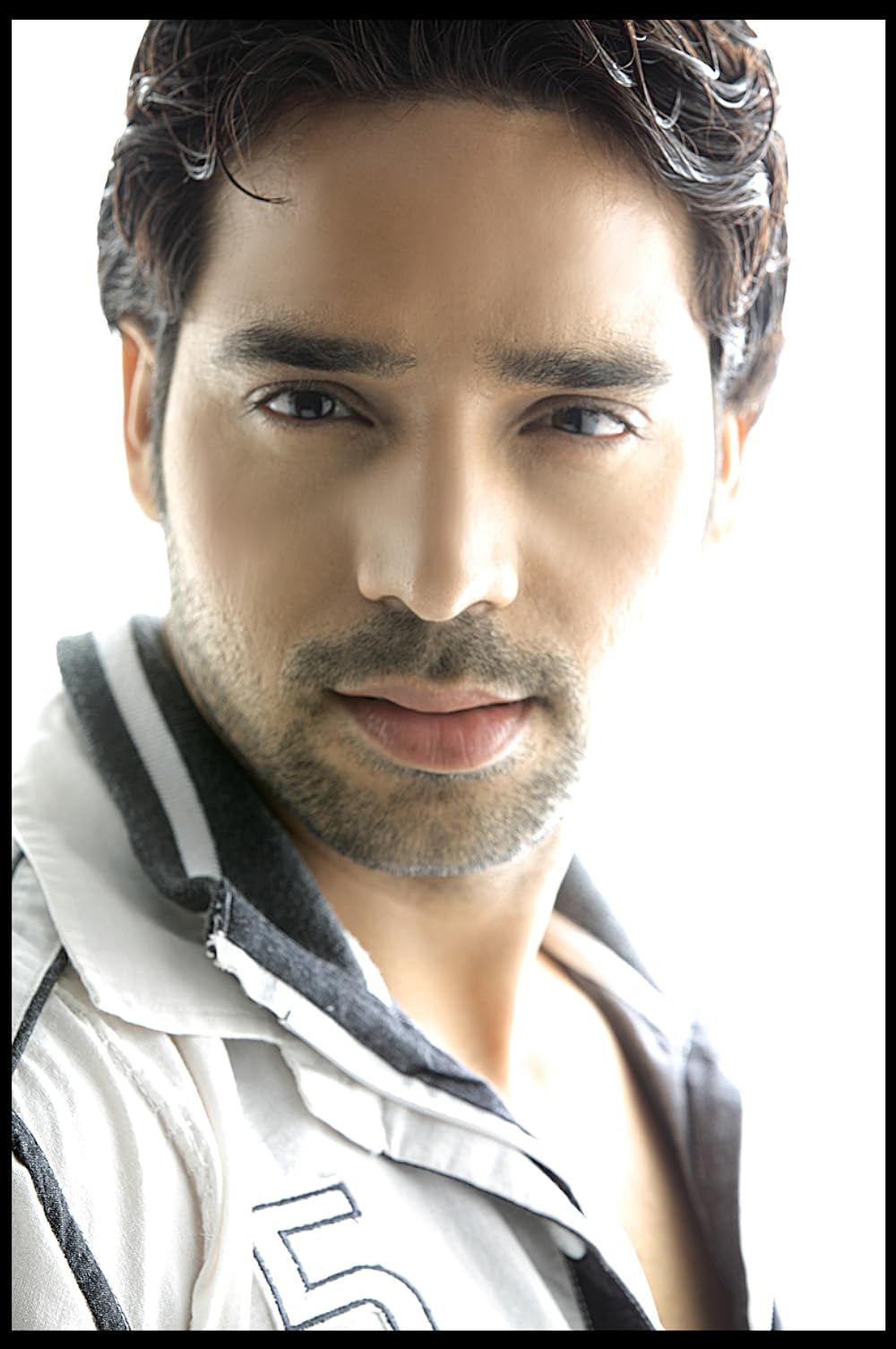 Amit Chaudhary - Biography - IMDb