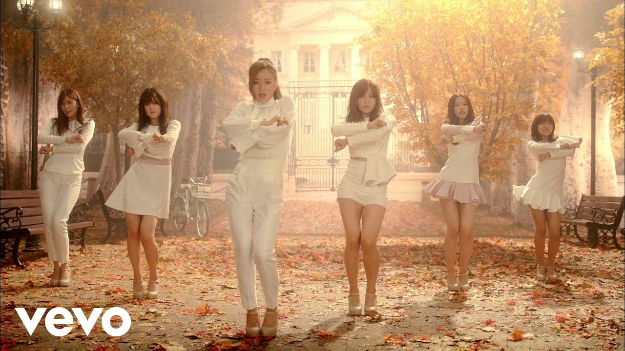 Apink: Luv (Japanese Version) (2015)