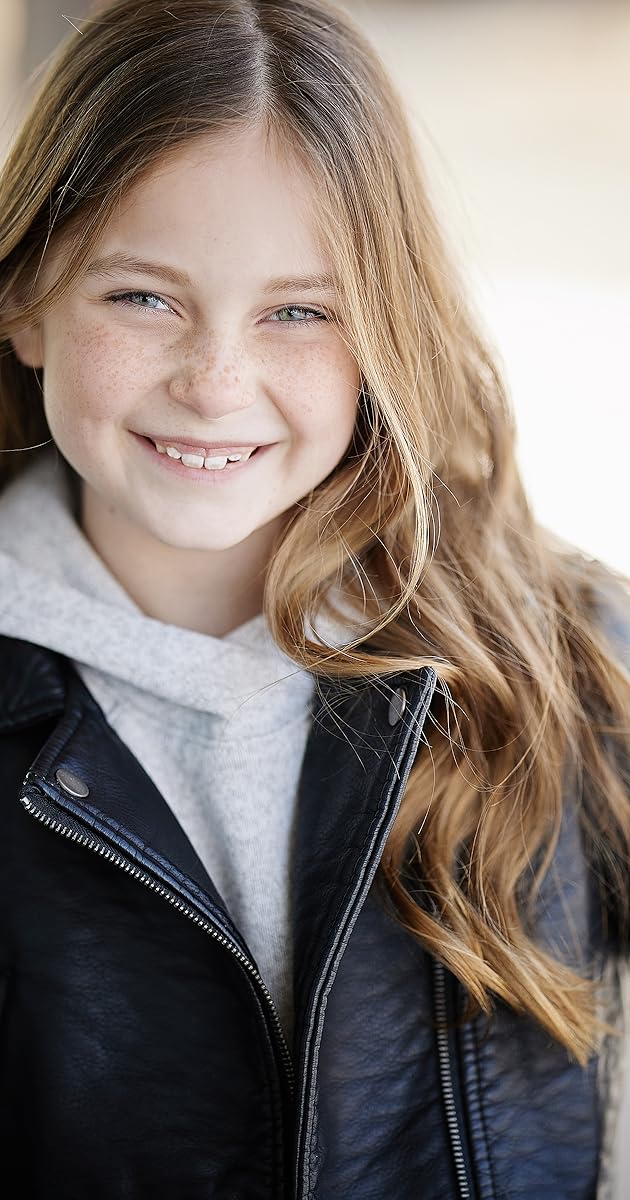 Anika Flynn - Biography - IMDb