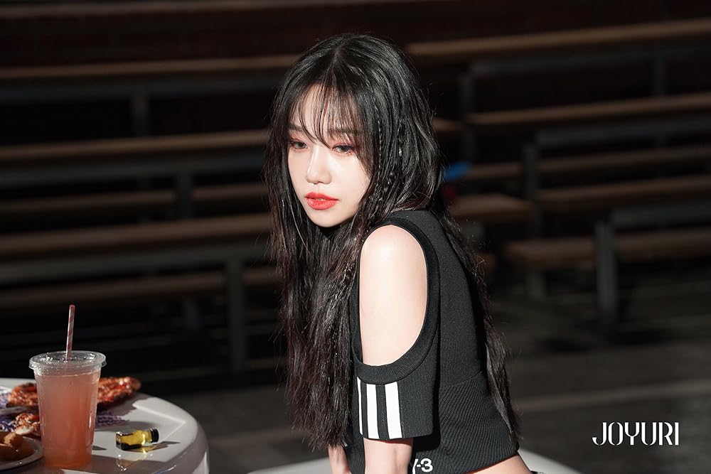 Jo Yuri: Love Shhh! (2022)