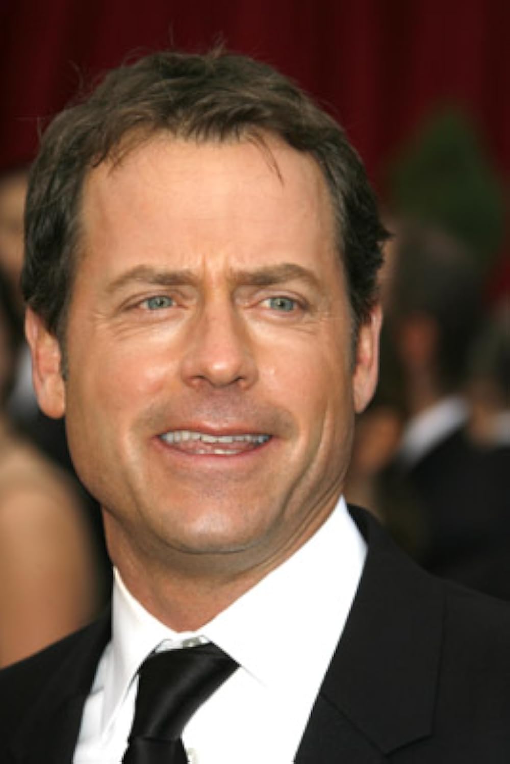 Greg Kinnear