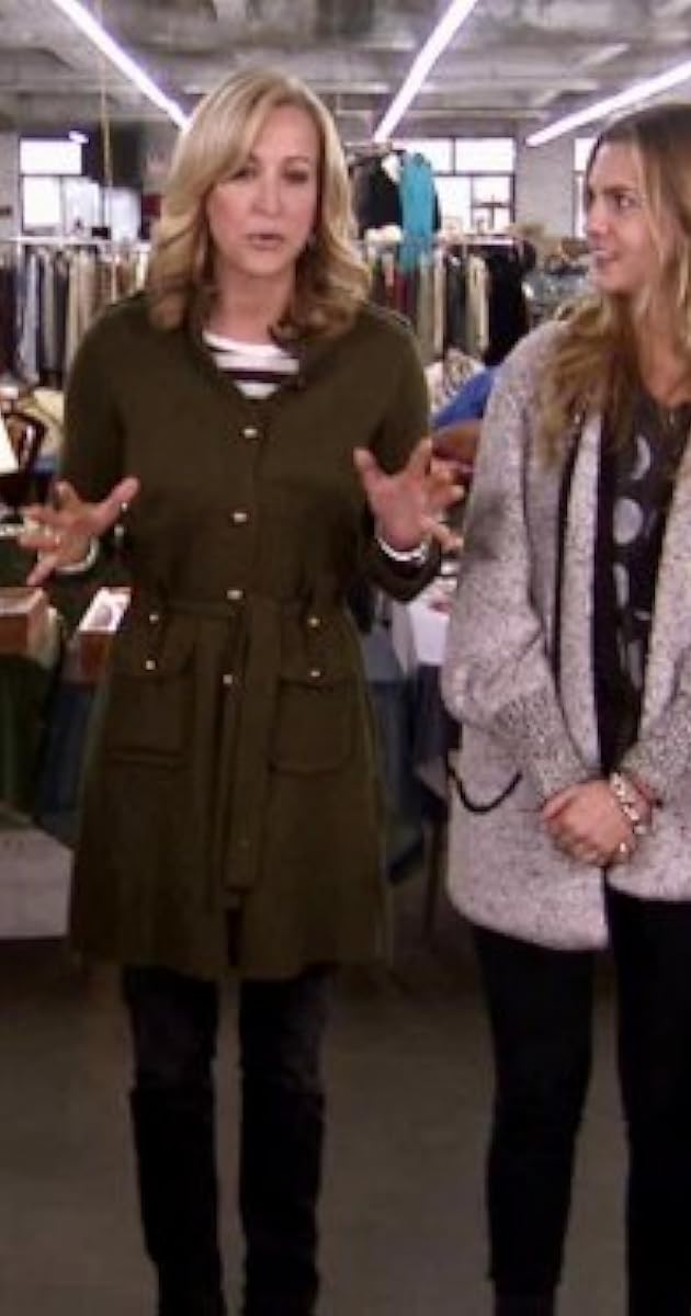 "Flea Market Flip" Retro, Light and Dark, Pairing (TV Episode 2013) - Full Cast & Crew - IMDb