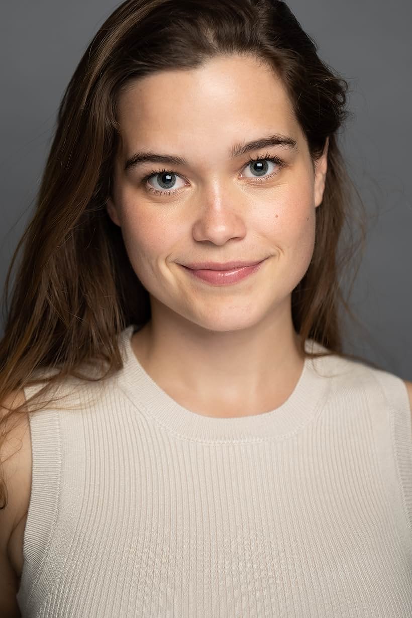 Sarah Catherine Hook - Photos - IMDb