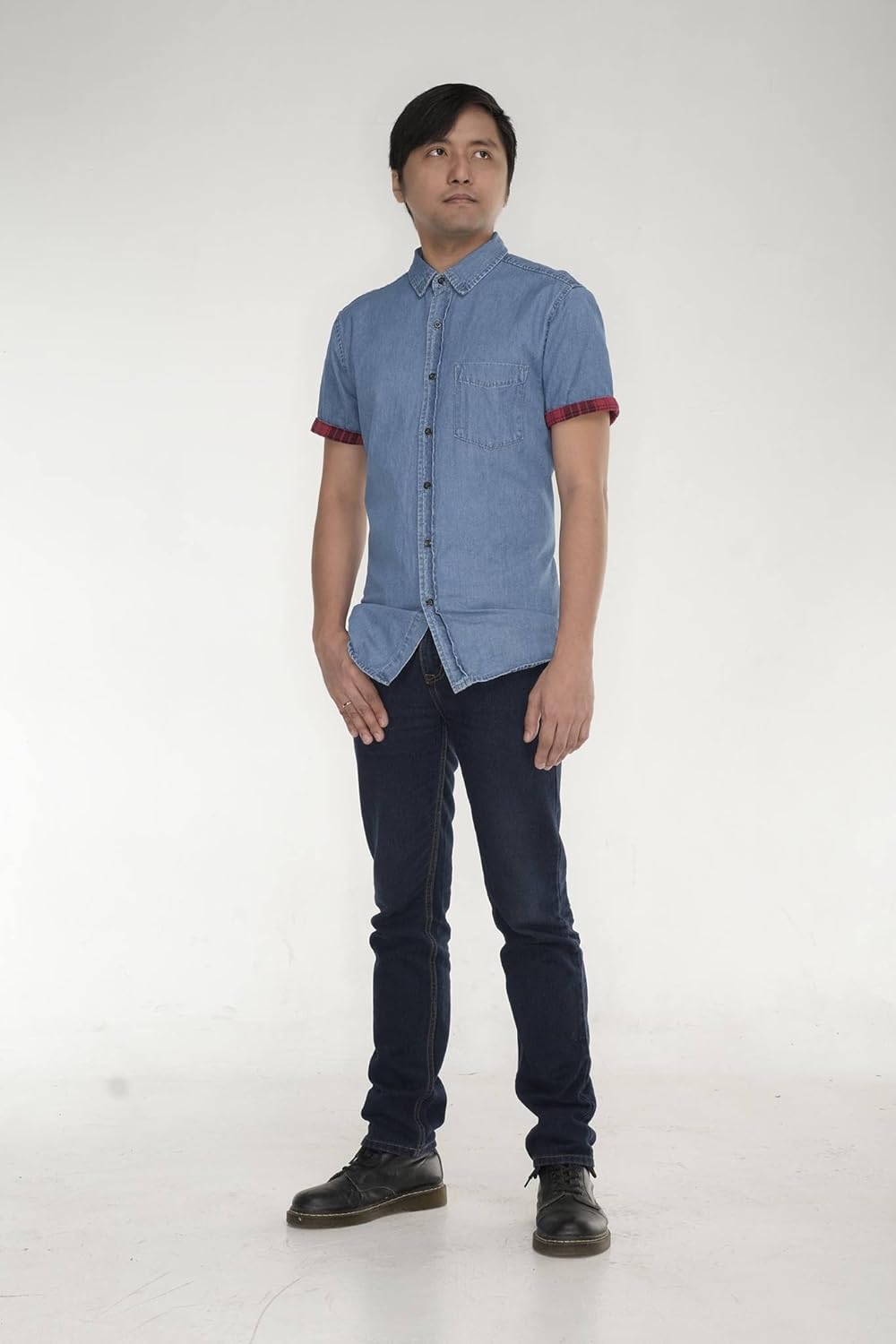 Sam Santos - Biography - IMDb