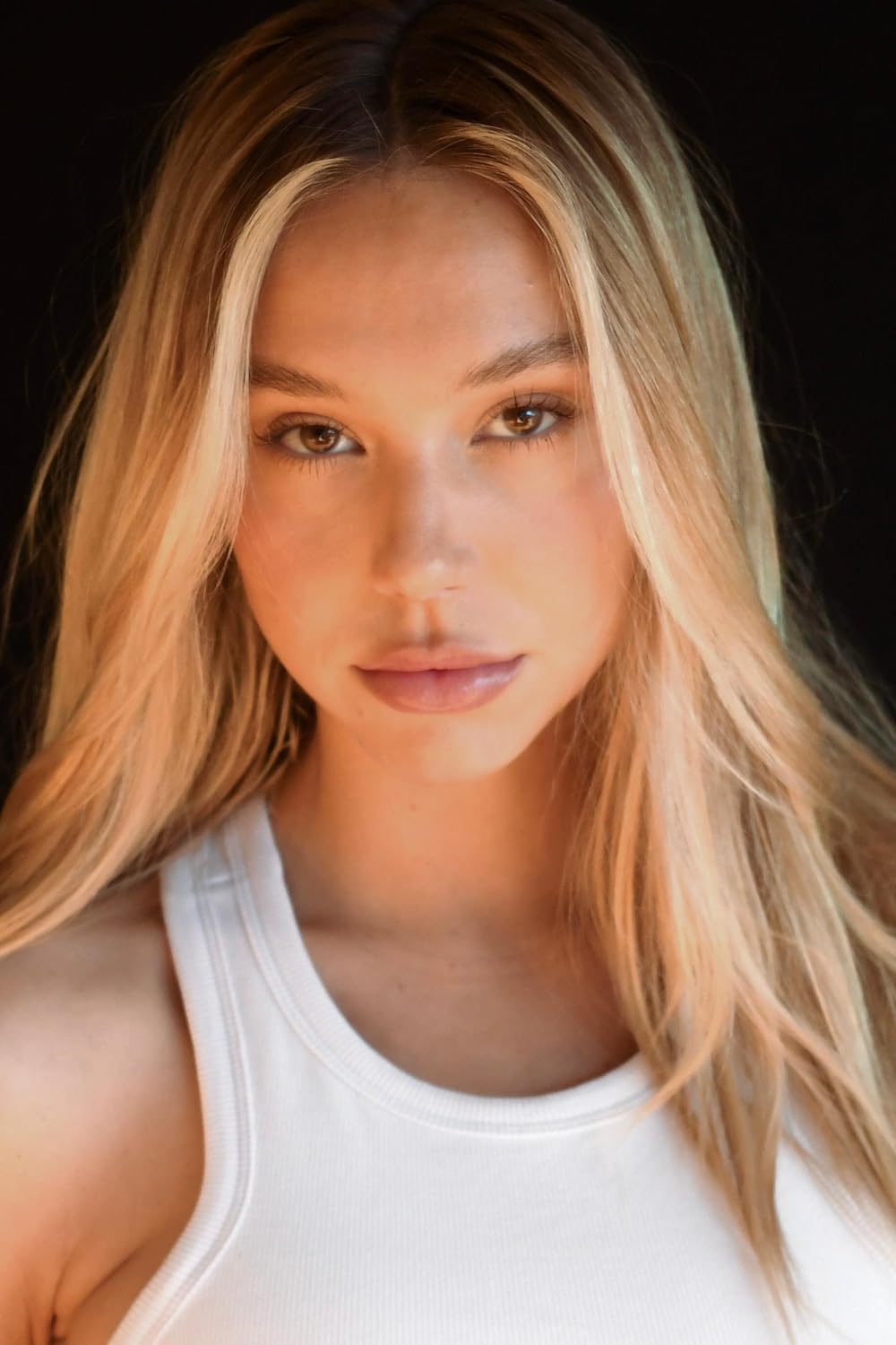Alexis Ren - IMDb