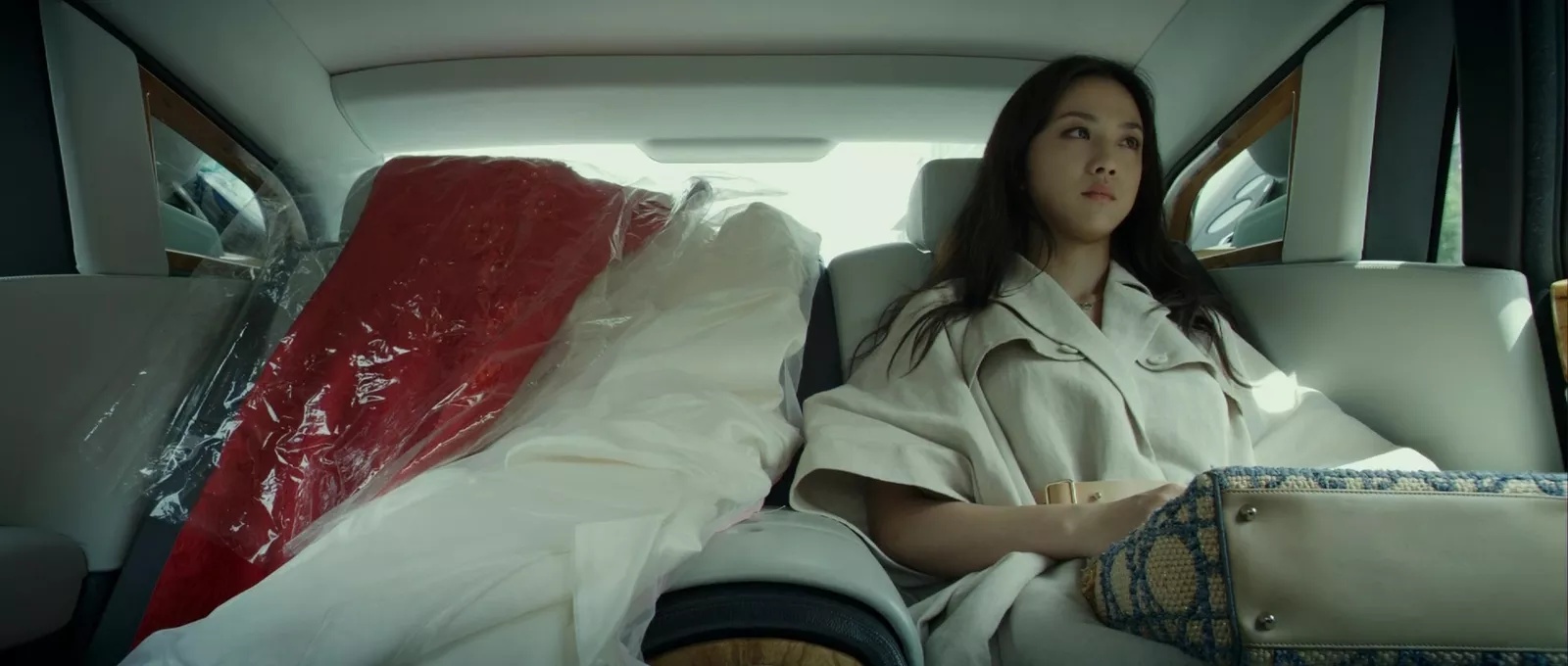 Finding Mr. Right (2013)