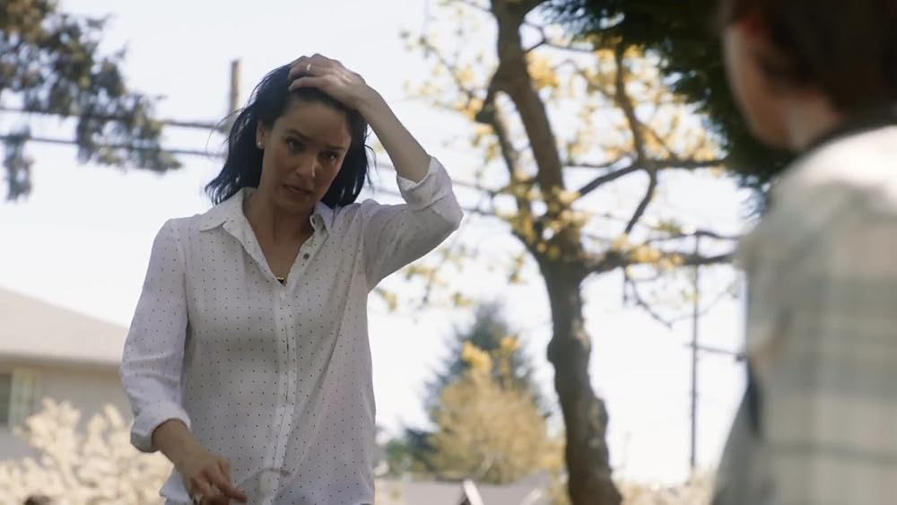 Kaniel Outis - Prison Break: Sara Discovers A Note From Michael | IMDb