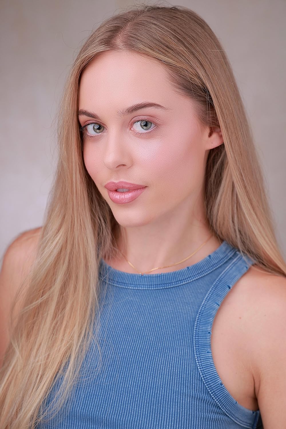 Alina Varakuta - IMDb