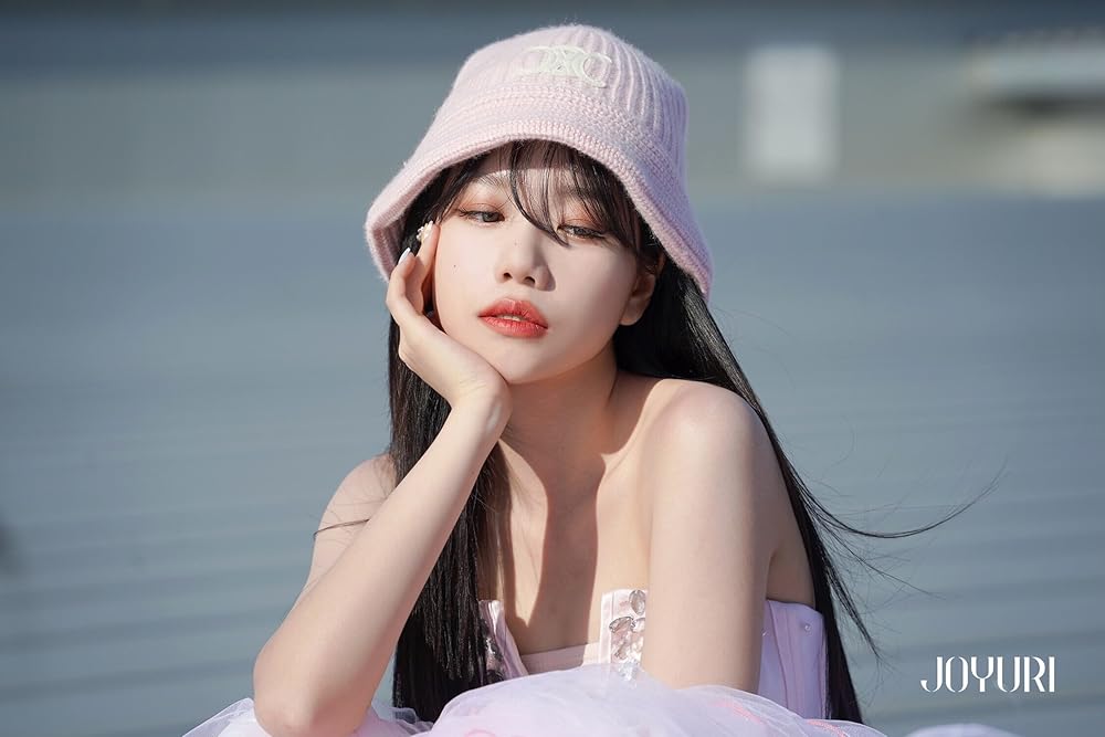 Jo Yuri: Love Shhh! (2022)