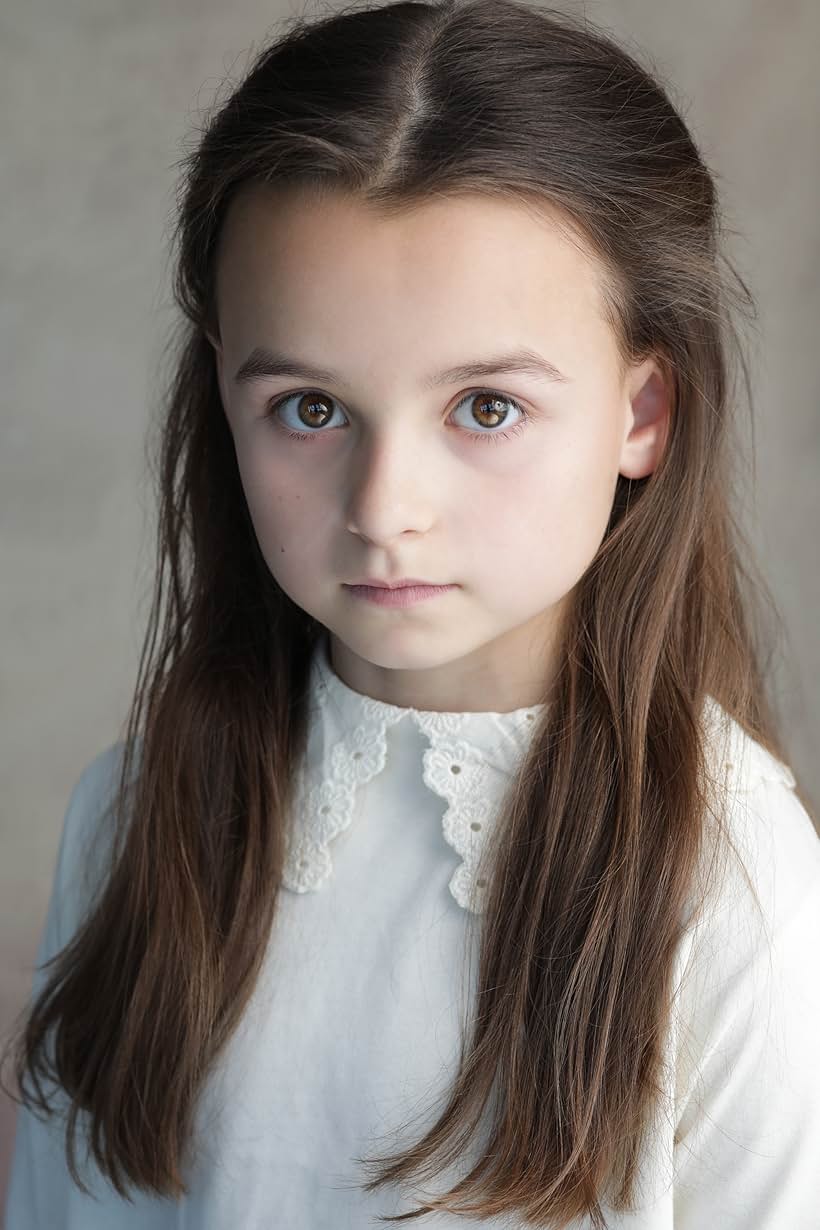 Isla Gie - Photos - IMDb