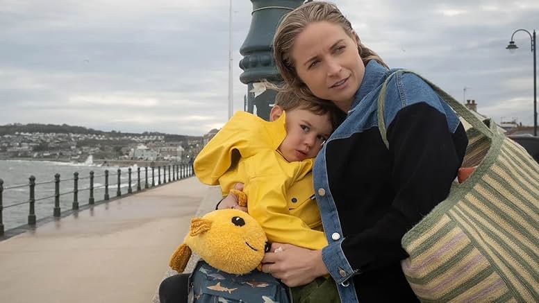 Dos familias (Miniserie de TV 2025) - IMDb