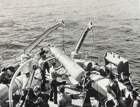 Corvette K-225 (1943) - IMDb