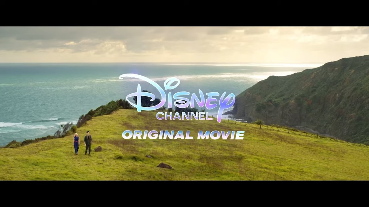 Zombies 4: El origen de los vampiros (2025)