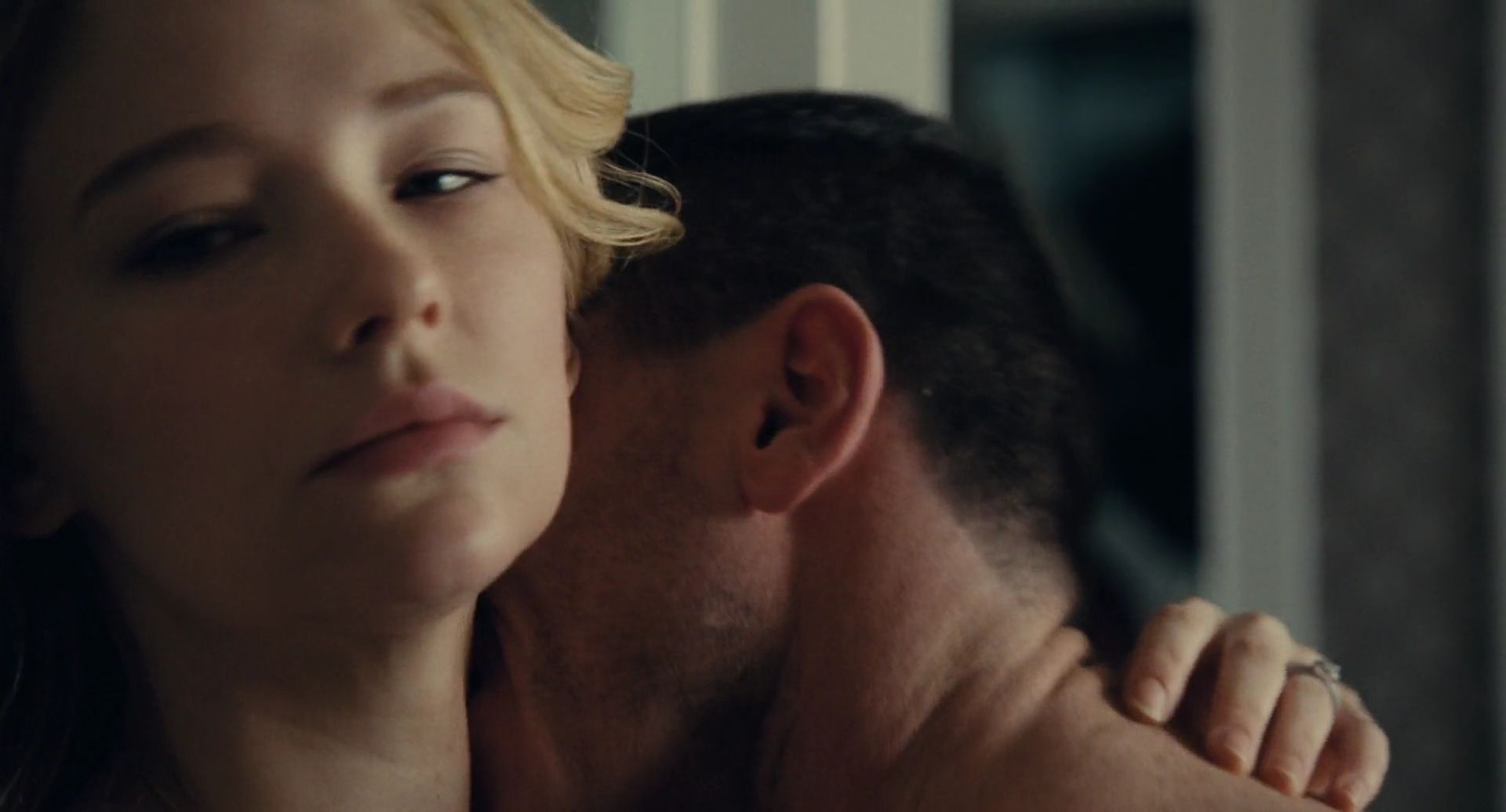 The Girl on the Train (2016)