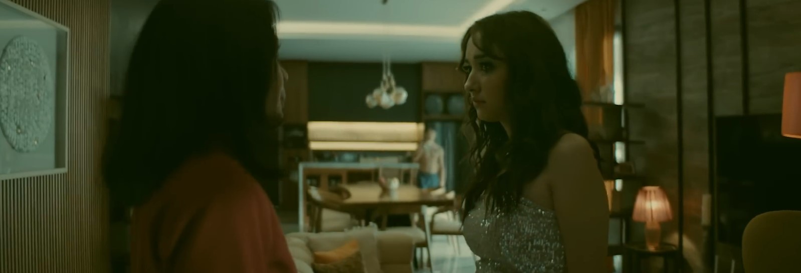 Guna Guna Istri Muda (2024)