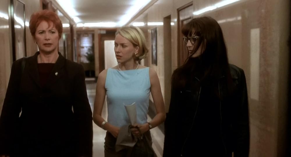 Mulholland Drive. Sueños, misterios y secretos (2001)
