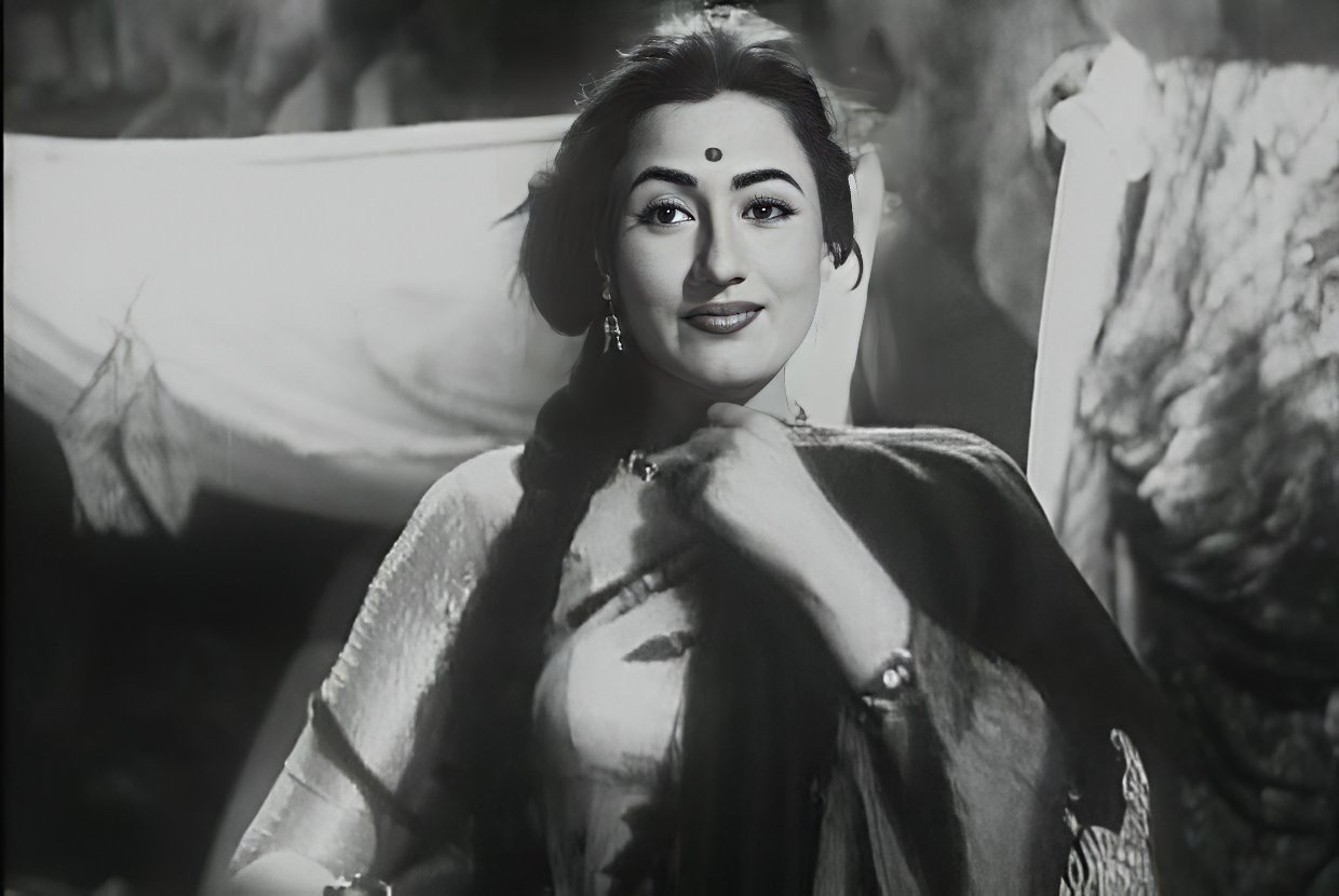 Jhumroo (1961)