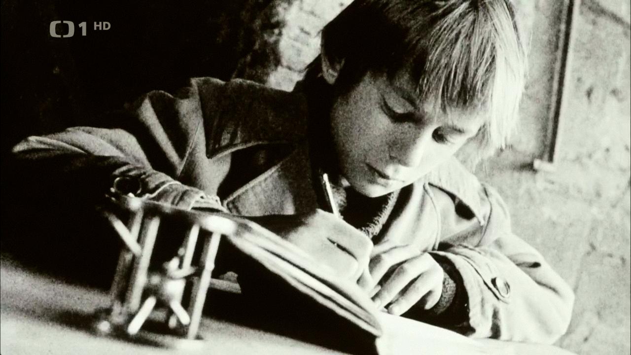 Záhada hlavolamu (1993)