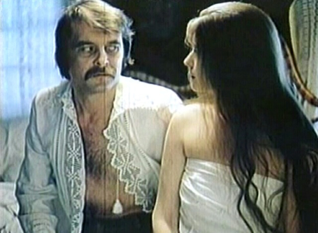 Takaya pozdnyaya, takaya tyoplaya osen (1982)