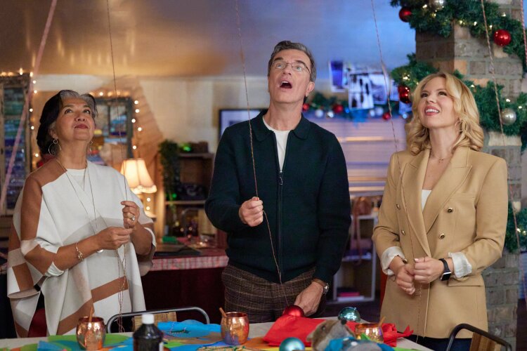 Friends & Family Christmas (2023)