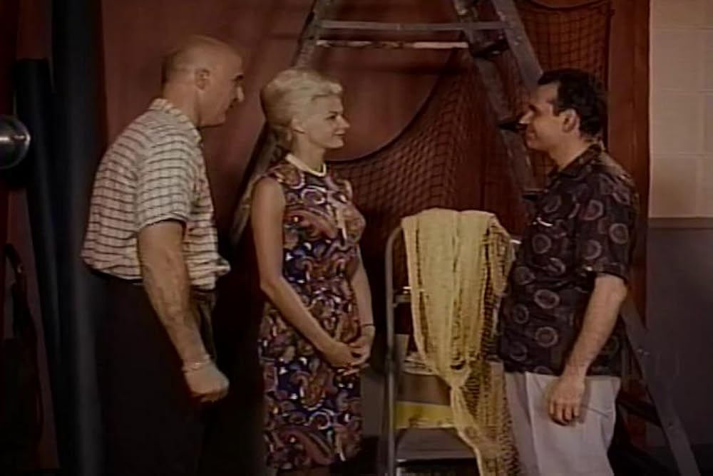 Calendar Pin-up Girls (1966)