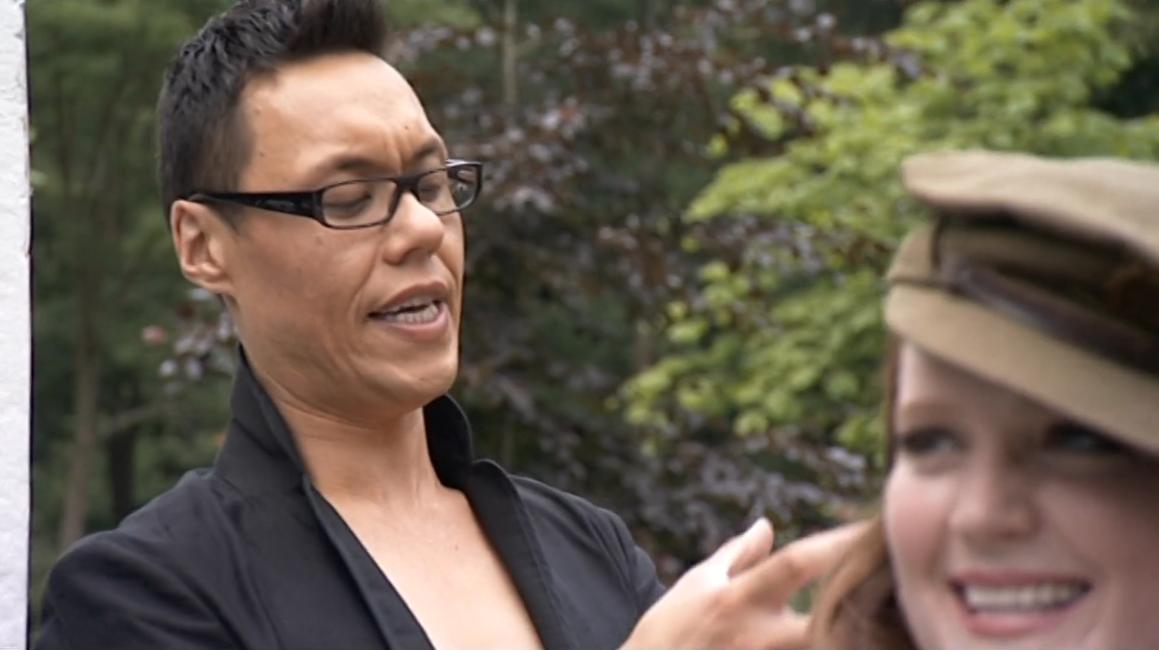 How to Look Good Naked (2006)