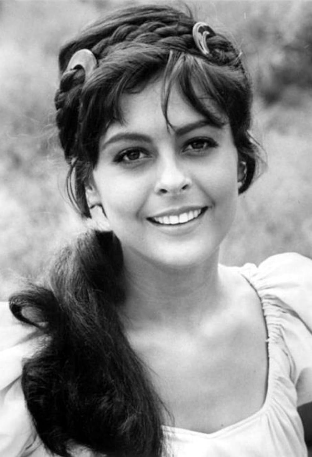 Brenda Benet - Biography - IMDb