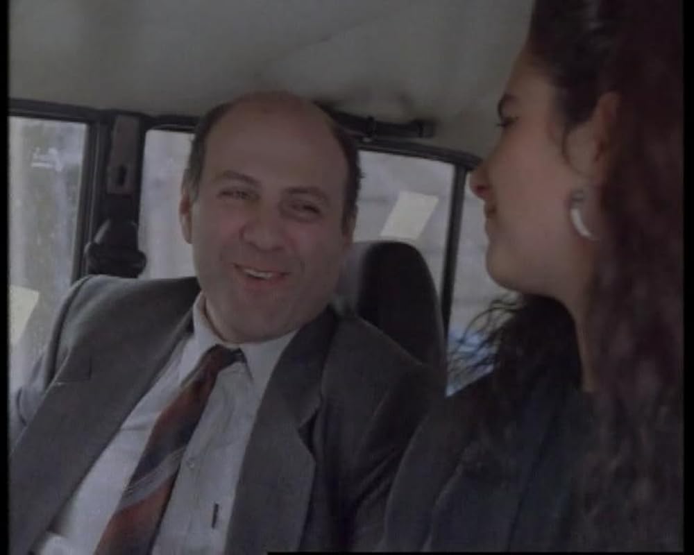 Agenty KGB tozhe vlyublyayutsya (1995)