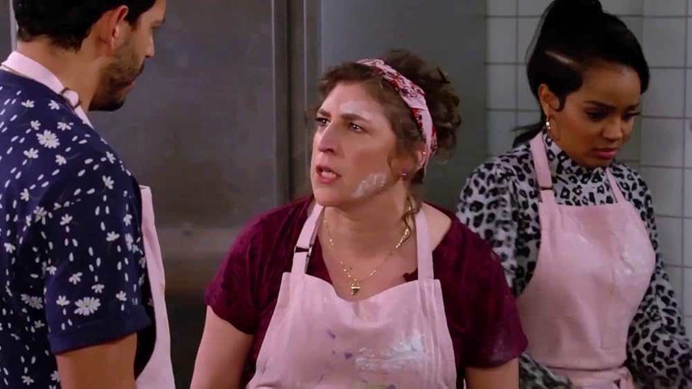 Call Me Cupcake - Call Me Kat: Kat Starts A Food Fight | IMDb