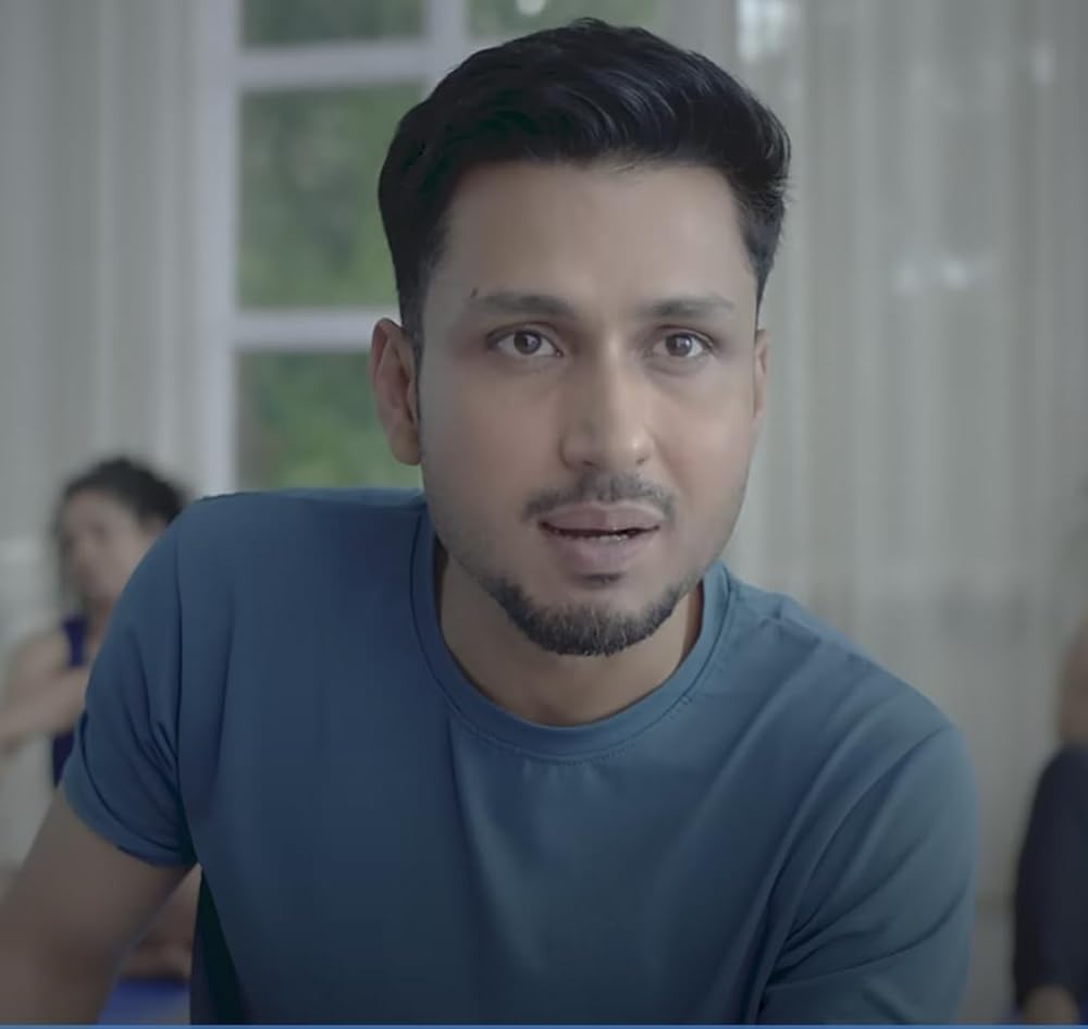 Ebay Export Ke Expert (Cortometraje 2022) - IMDb