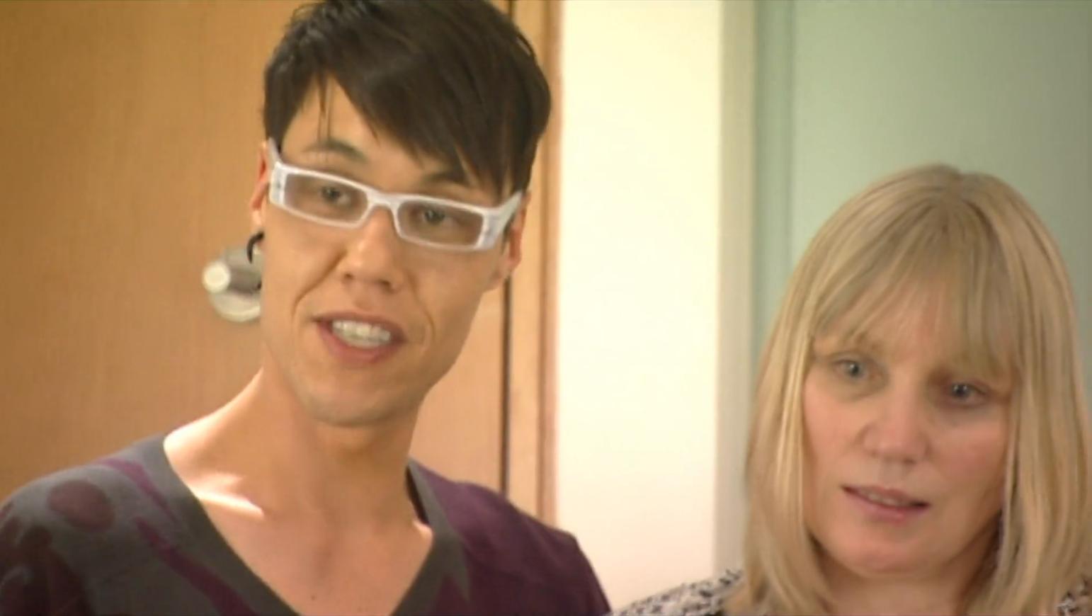 How to Look Good Naked (2006)