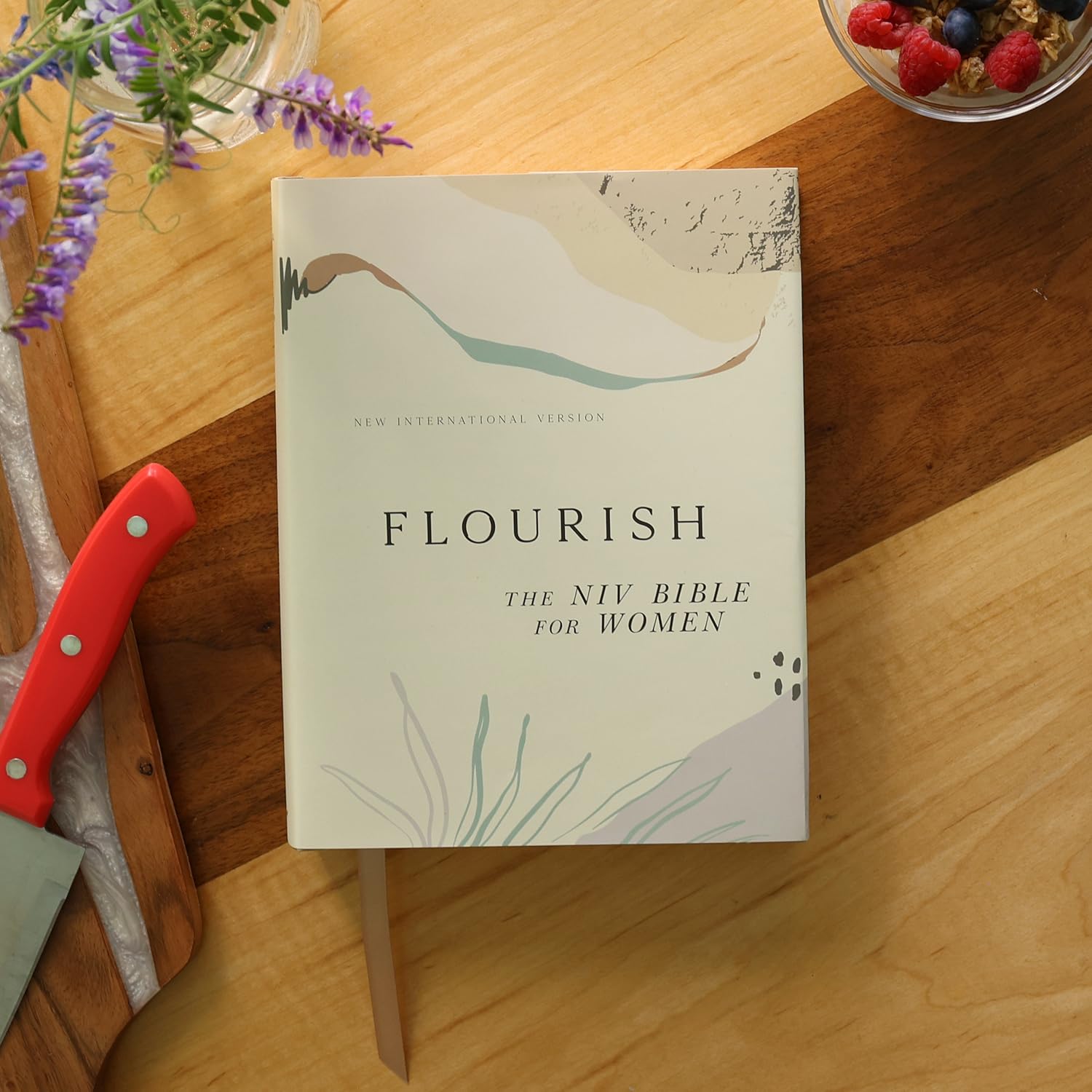 Amazon.com: Rooted & Flourish Bibles: Flourish: The NIV Bible for Women