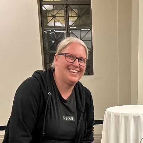 Amazon.com: The Gift: A Christmas Thriller Short Story eBook : McFadden, Freida: Kindle Store