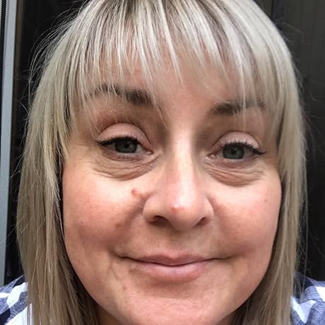 Down to the Bone (Quantum Gravity, Book 5): Robson, Justina: 9781616143794: Amazon.com: Books