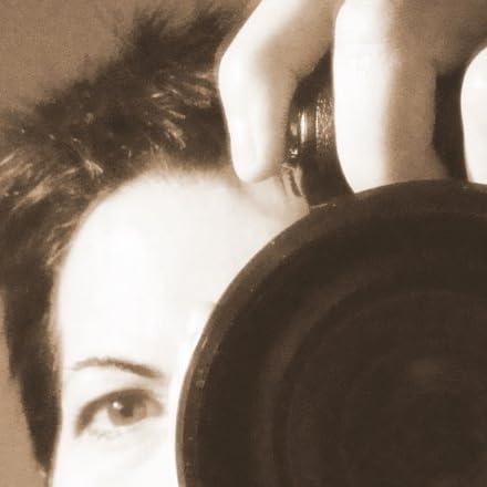 Amazon.com: Chowringhee: 9780143101031: Sankar, Arunava Sinha: Books