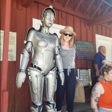 The Oddballs: In an alternate universe, reminiscent of ours, here's How I learned to love the ...