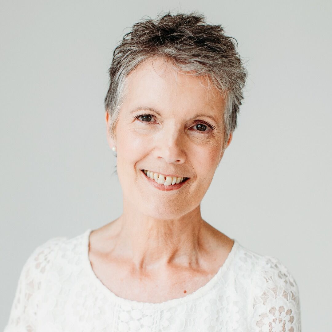 Amazon.com: The Wife Next Door: A totally gripping psychological thriller with a jaw-dropping ...