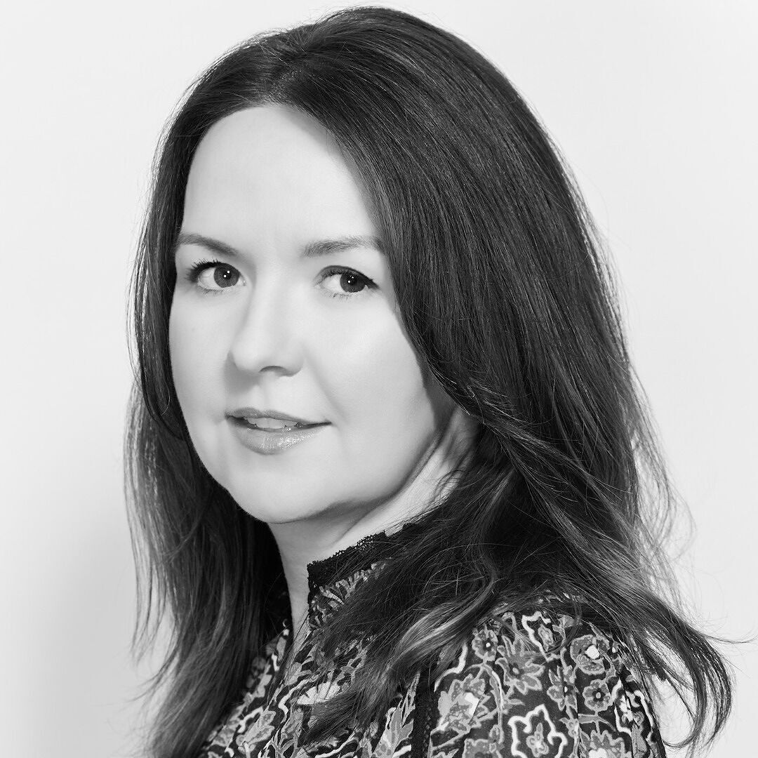 Amazon.de: Emma Rowley: books, biography, latest update