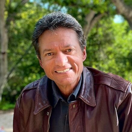 Amazon.com: Flat Spin (Cordell Logan Mystery): 9781579622725: Freed, David: Books