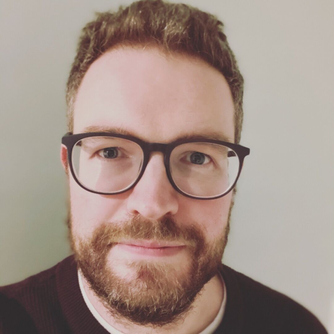 Amazon.com: Chris Frost: books, biography, latest update