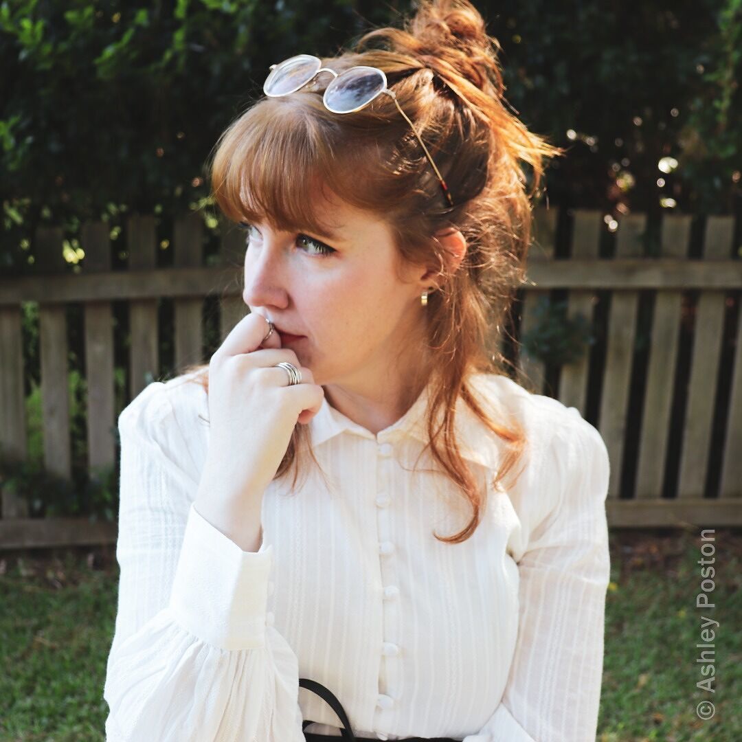 Amazon.co.uk: Ashley Poston: books, biography, latest update