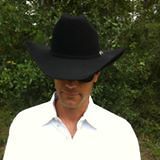 Devil in the Darkness: The True Story of Serial Killer Israel Keyes: Hunter, Jt: 9780578718743 ...