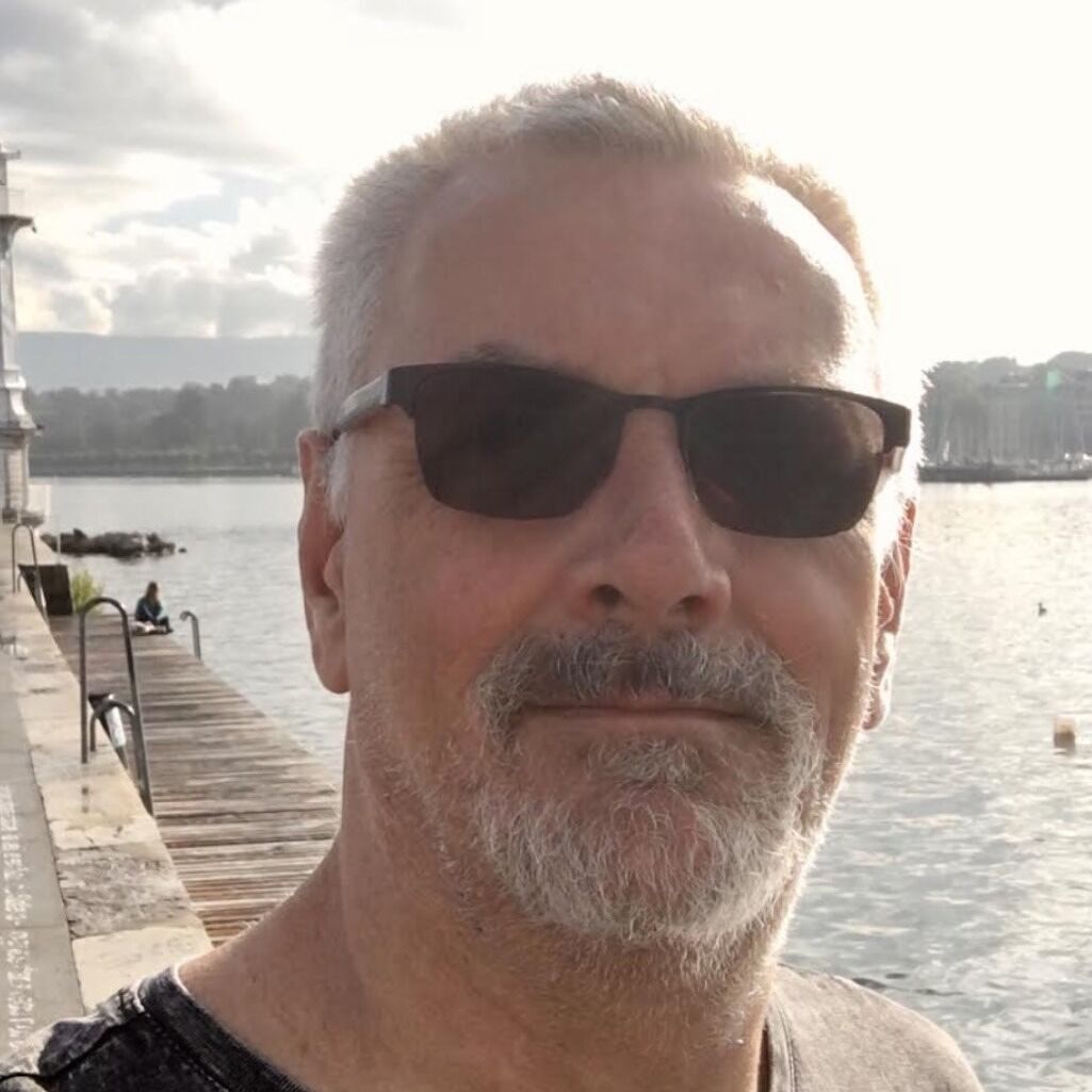 Amazon.com: Peter Gallagher: books, biography, latest update