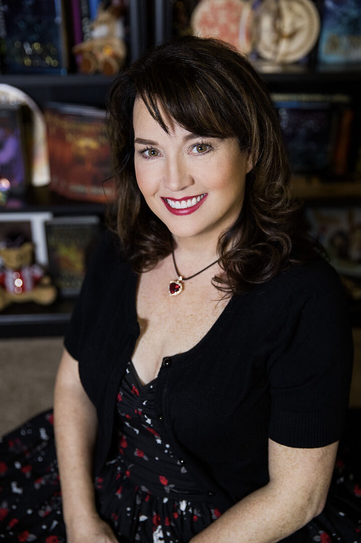 Amazon.com: Simi (Shadows of Fire Book 5) eBook : Kenyon, Sherrilyn: Kindle Store