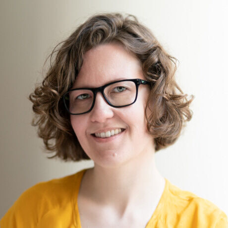 Programming with C++20: Concepts, Coroutines, Ranges, and more.: Fertig, Andreas, Panter ...