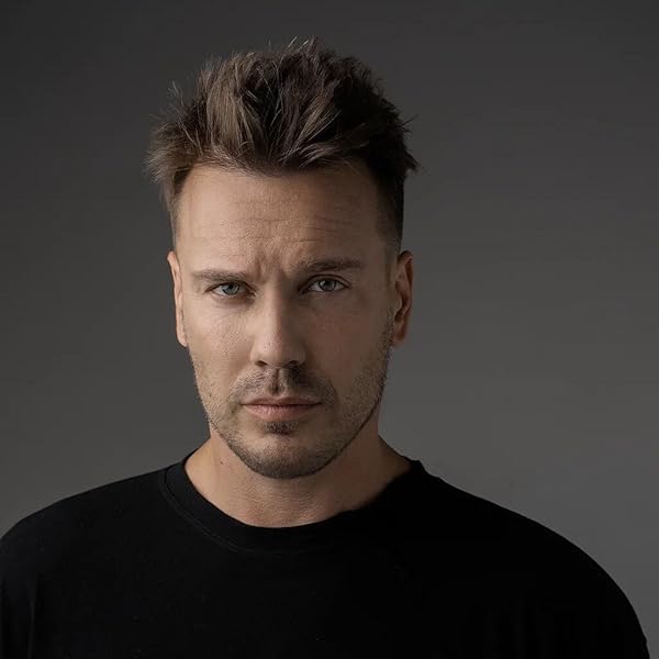 All the Kremlin's Men: Inside the Court of Vladimir Putin: Zygar, Mikhail: 9781610397391: Books ...