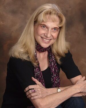 Amazon.com: Raven's Nest: 9781480092631: Duran, Ann: Books